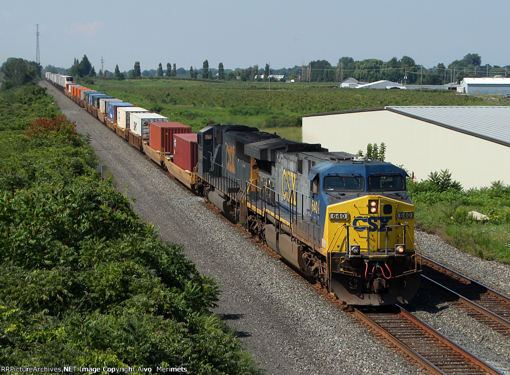 CSX Q020 at Mile 70 Lakeshore Sub